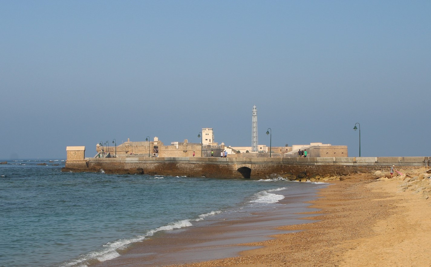 Kasteel 'Castillo de San Sebastián' in Cádiz bezoeken - Andalusie.nl